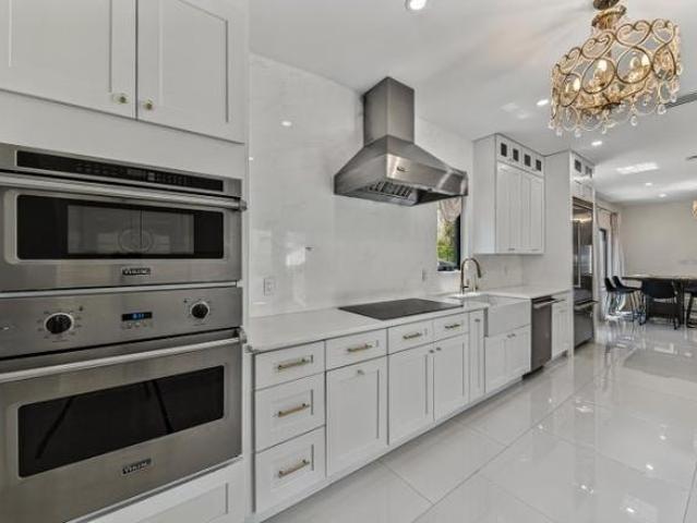 3 Br, 3 bath, Single Family 1010 N Rio Vista Boulevard