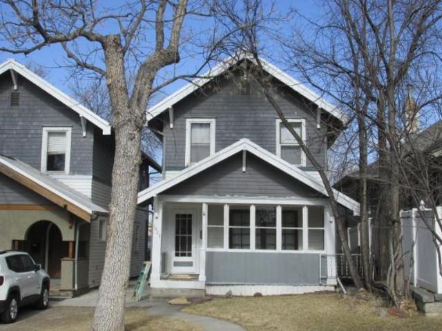 3 Br, 3 bath, Single Family 1023 1st Ave S