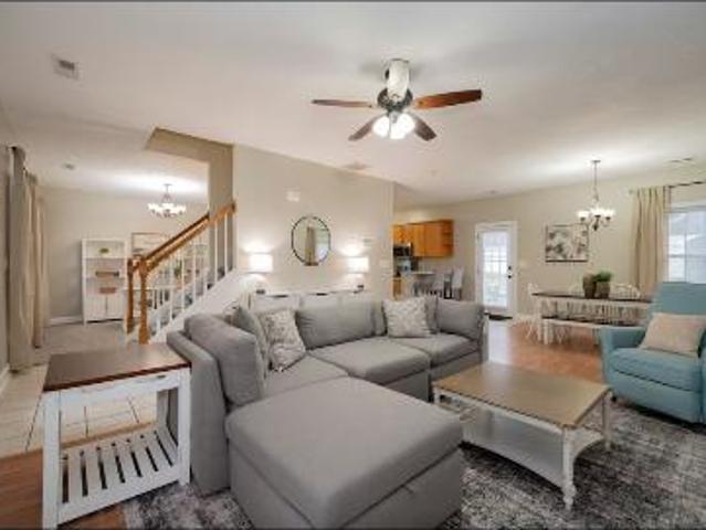 3 Br, 3 bath, Single Family 102 Wyndpark Cir