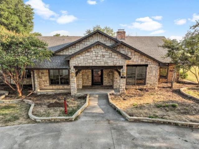 3 Br, 3 bath, Single Family 10492 Strittmatter Rd