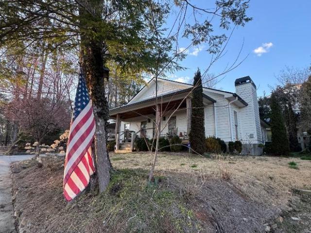 3 Br, 3 bath, Single Family 104 Hamby St