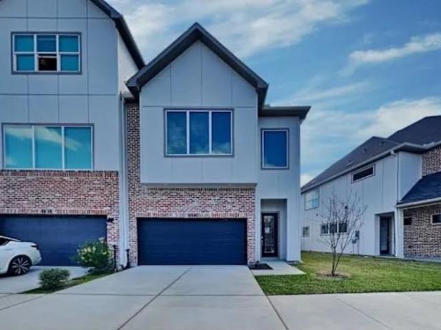 3 Br, 3 bath, Single Family 10530 Executive Lake Dr