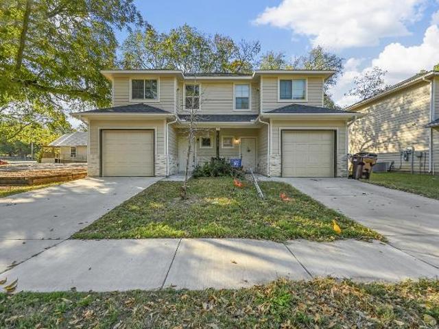 3 Br, 3 bath, Single Family 105 SE 4th St