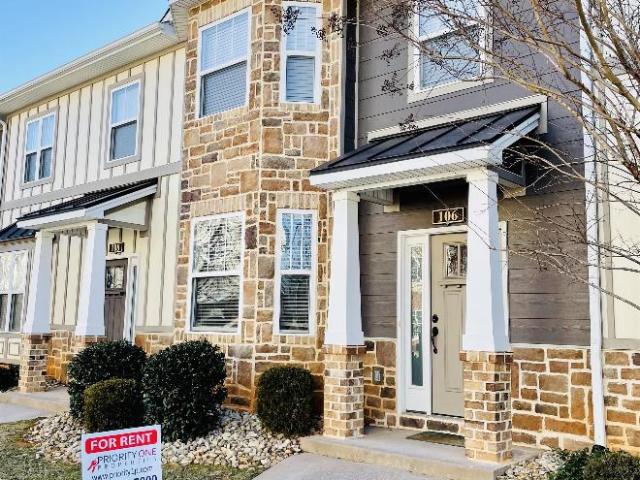 3 Br, 3 bath, Single Family 106 Capital Street