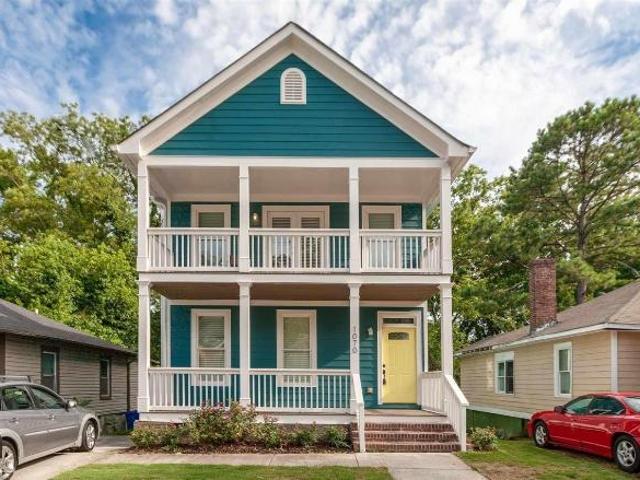 3 Br, 3 bath, Single Family 1070 Harwell St NW