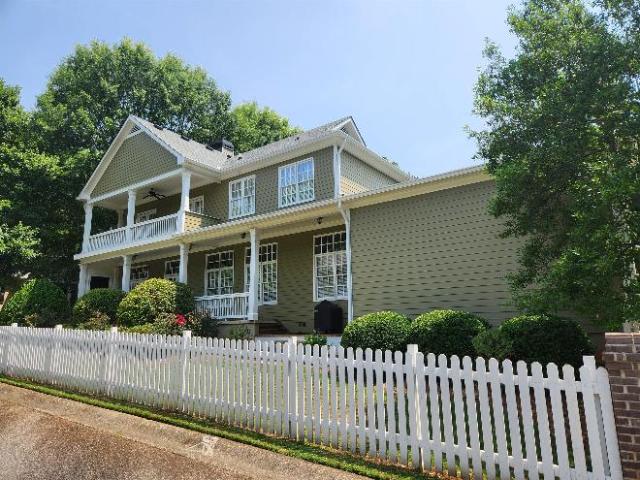 3 Br, 3 bath, Single Family 113 Magnolia Blossom Way
