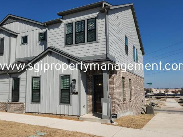 3 Br, 3 bath, Single Family 1100 Concan Dr