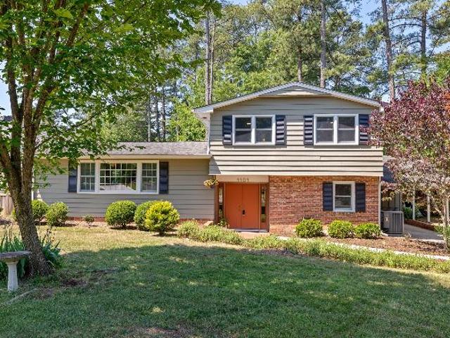3 Br, 3 bath, Single Family 1101 Gunnison Pl