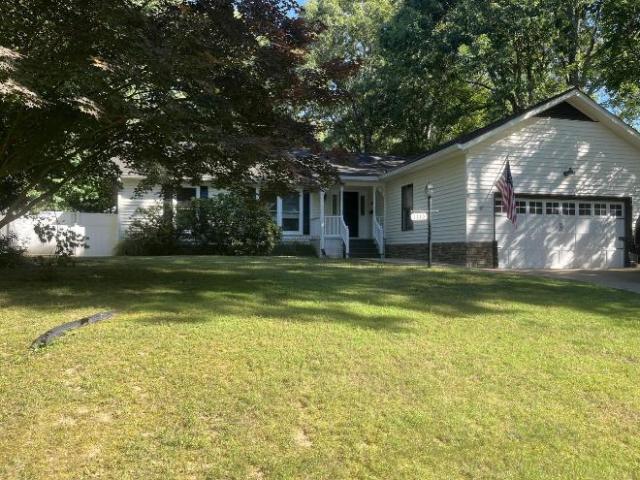 3 Br, 3 bath, Single Family 1115 Aquia Drive