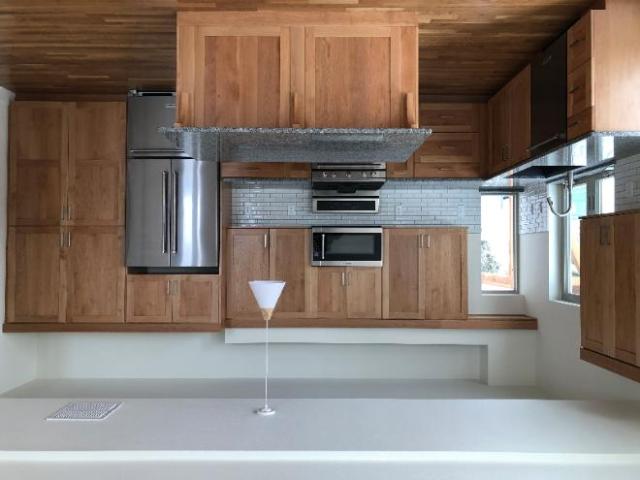 3 Br, 3 bath, Single Family 1124 Maple Street