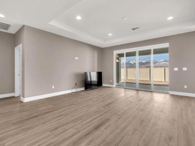 3 Br, 3 bath, Single Family 11253 Freedom Range Lane