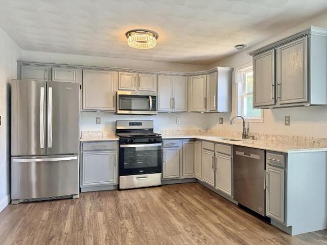 3 Br, 3 bath, Single Family 11291 Linden Blossom Ln
