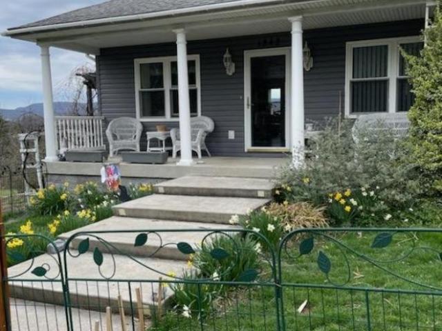 3 Br, 3 bath, Single Family 1242 City View Street