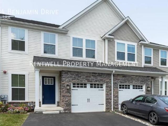 3 Br, 3 bath, Single Family 1284 Benjamin Drive