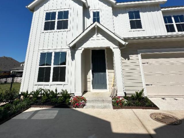 3 Br, 3 bath, Single Family 13357 Hedgebrook Place