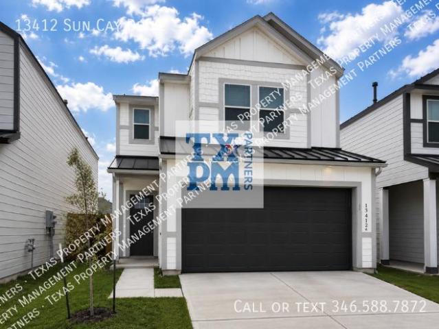 3 Br, 3 bath, Single Family 13412 Sun Cay Drive