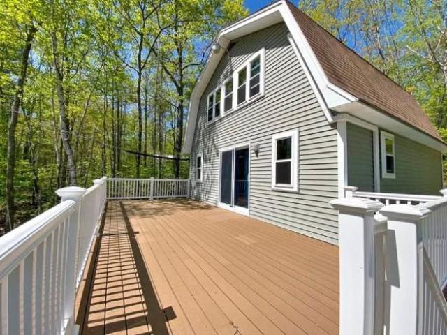 3 Br, 3 bath, Single Family 136 Mount Hunger Shore Rd