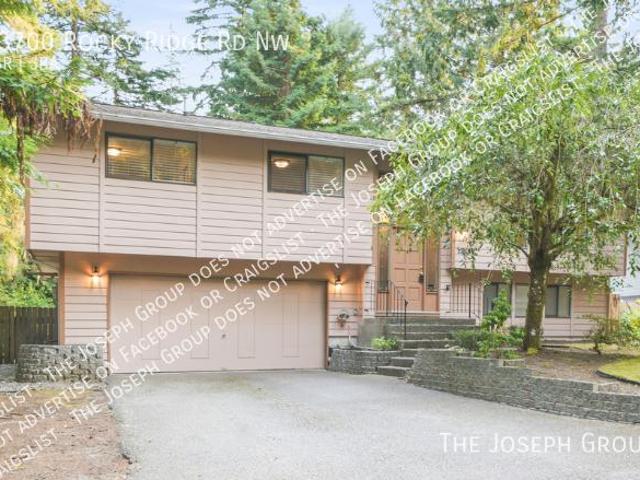 3 Br, 3 bath, Single Family 13700 Rocky Ridge Rd Nw