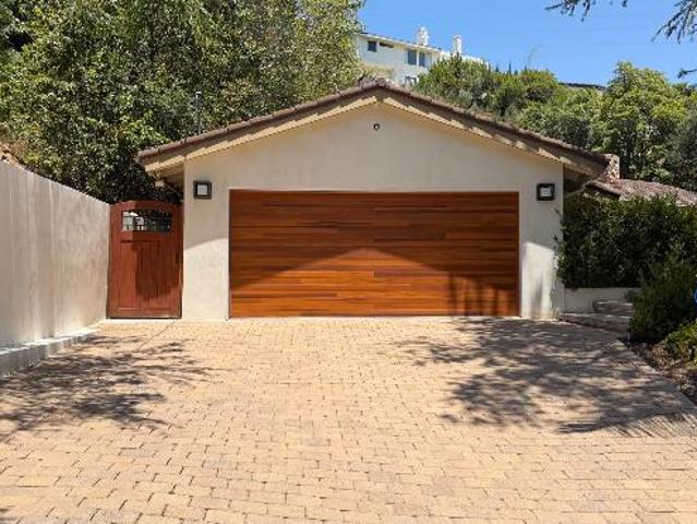 3 Br, 3 bath, Single Family 1385 Greenmont Dr
