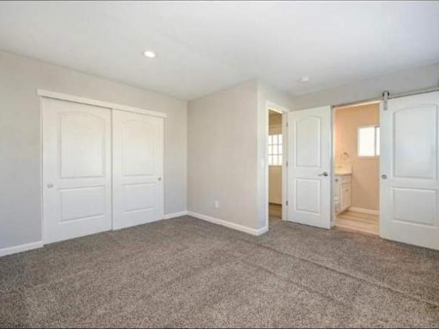 3 Br, 3 bath, Single Family 1 Kaseberg Dr