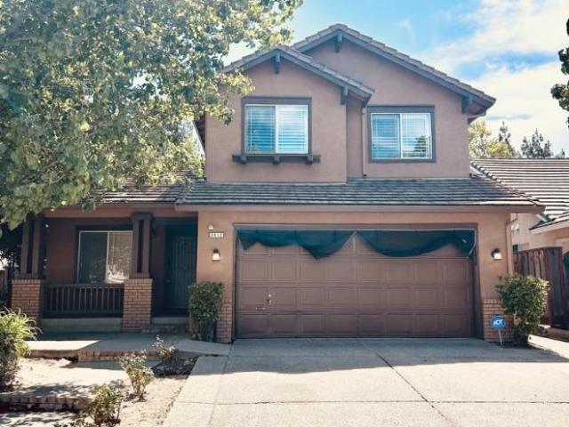 3 Br, 3 bath, Single Family 2412 Hooftrail Way