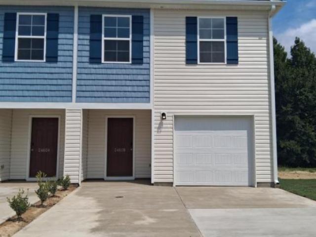 3 Br, 3 bath, Single Family 2460 B Brookville Dr