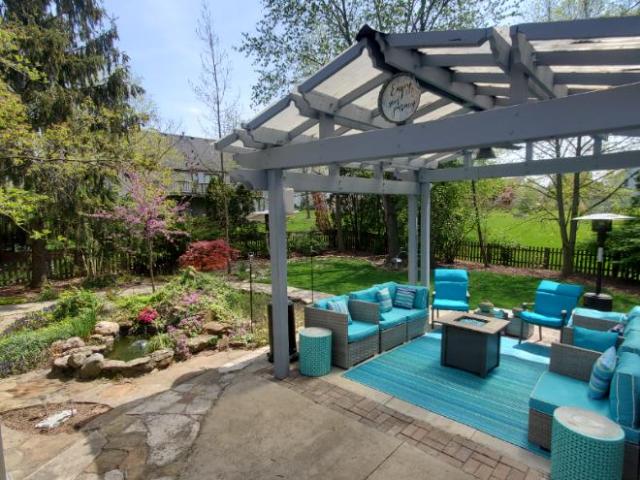 3 Br, 3 bath, Single Family 253 Caswell Dr