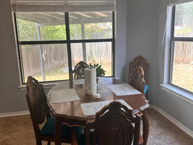 3 Br, 3 bath, Single Family 25039 Summit Crk