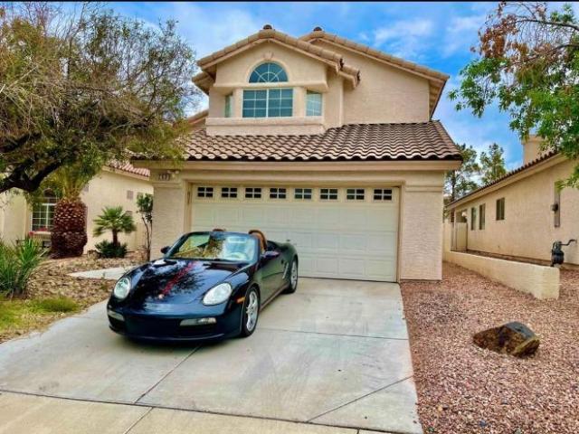 3 Br, 3 bath, Single Family 250 Camelback Ridge Ave