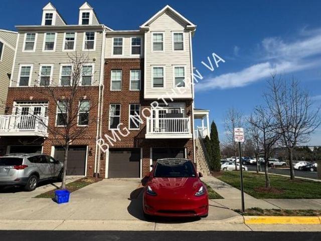 3 Br, 3 bath, Single Family 25224 Briargate Ter