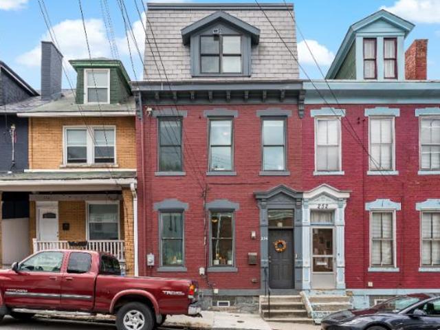 3 Br, 3 bath, Single Family 254 38th Street