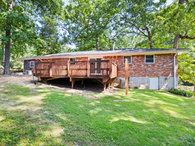 3 Br, 3 bath, Single Family 2563 Dering Ct Ne