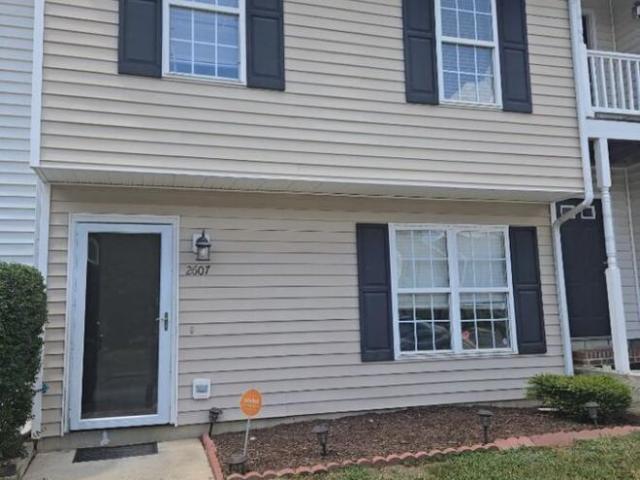3 Br, 3 bath, Single Family 2607 Dwight Pl