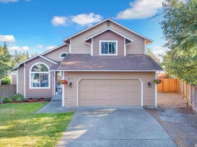 3 Br, 3 bath, Single Family 2612 101st St SE