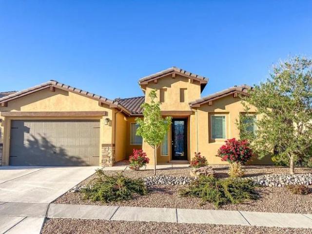 3 Br, 3 bath, Single Family 2632 Vista Manzano Loop NE