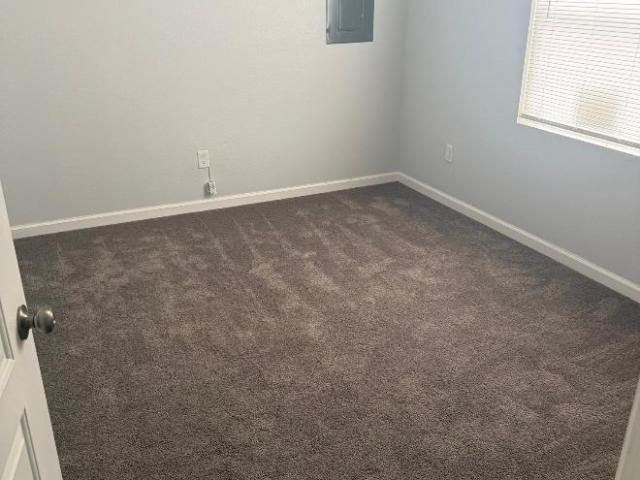 3 Br, 3 bath, Single Family 2700 Myrtle Ave