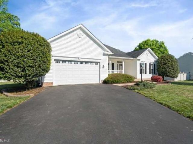 3 Br, 3 bath, Single Family 2707 Glendas Way