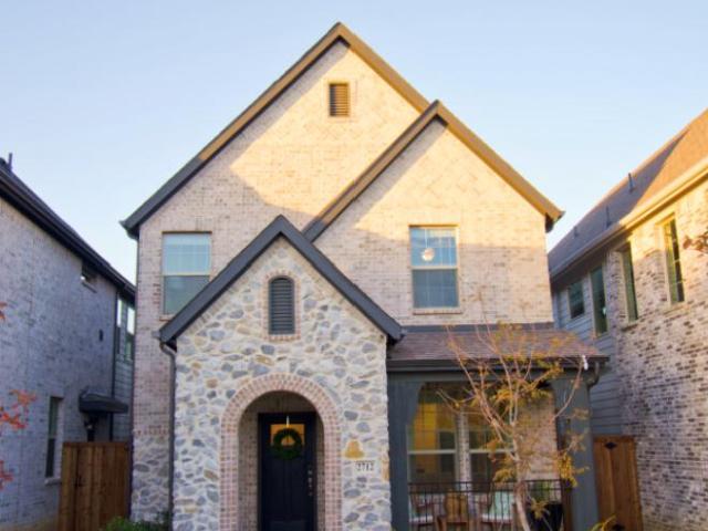 3 Br, 3 bath, Single Family 2712 Big Bend