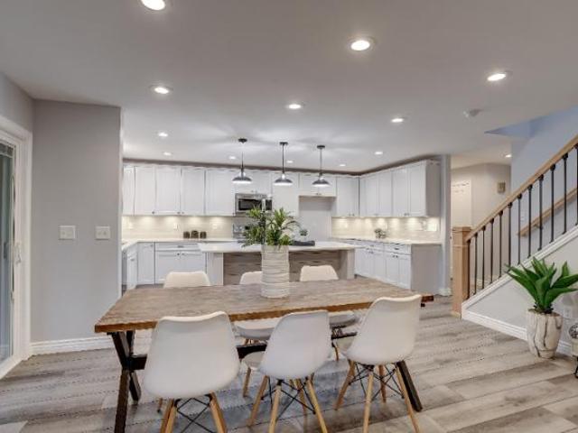 3 Br, 3 bath, Single Family 2716 Parklake Dr