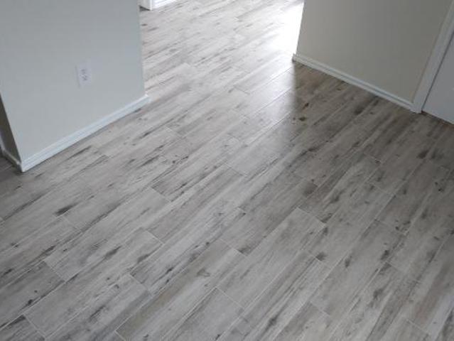3 Br, 3 bath, Single Family 2739 Fairview