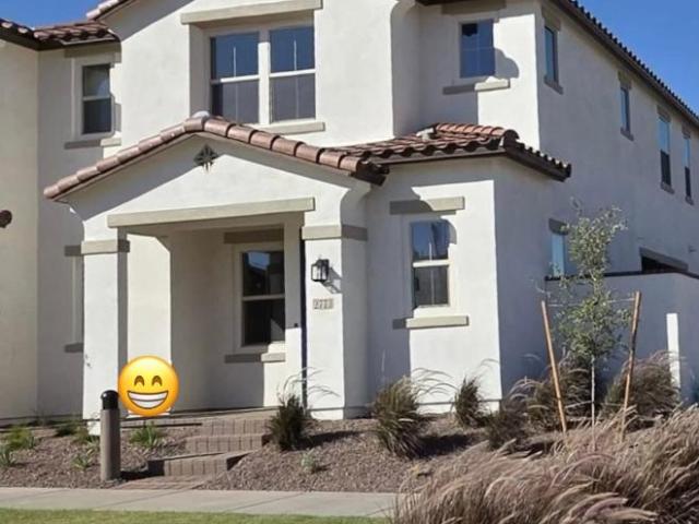 3 Br, 3 bath, Single Family 2773 N Claire Dr