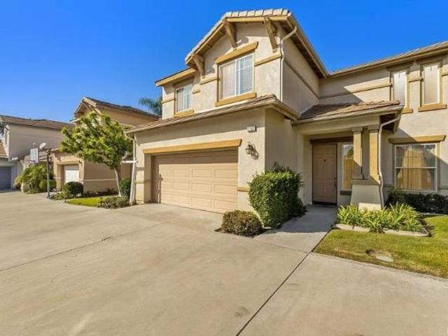 3 Br, 3 bath, Single Family 2782 Unicornio St