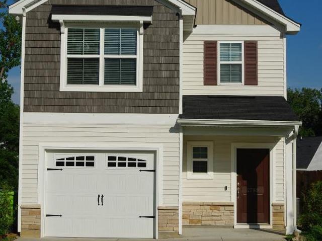 3 Br, 3 bath, Single Family 2790 Prince Charles Ct