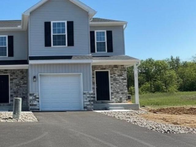 3 Br, 3 bath, Single Family 28 Sand St