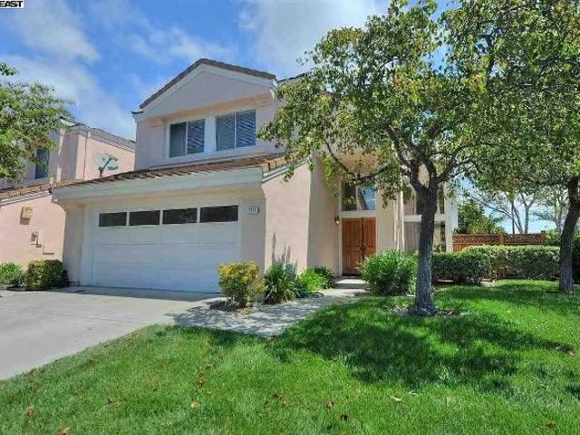 3 Br, 3 bath, Single Family 2901 Sorrento Way