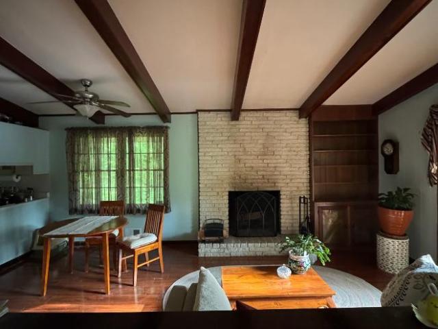 3 Br, 3 bath, Single Family 2906 Branchwood Dr