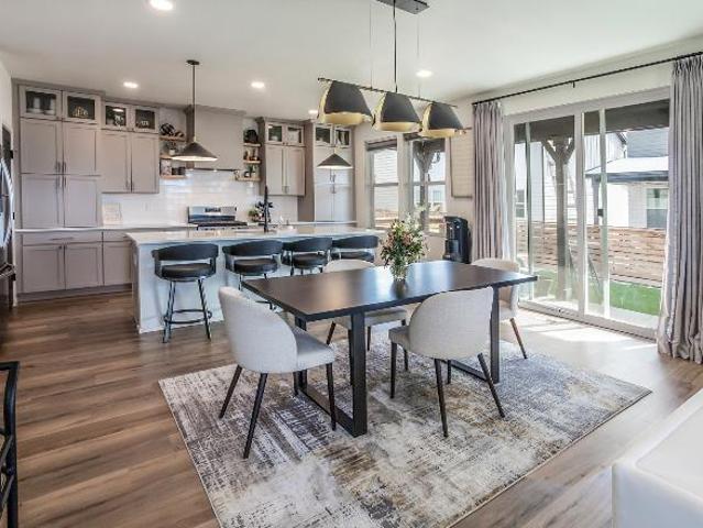 3 Br, 3 bath, Single Family 2933 Coleman Street