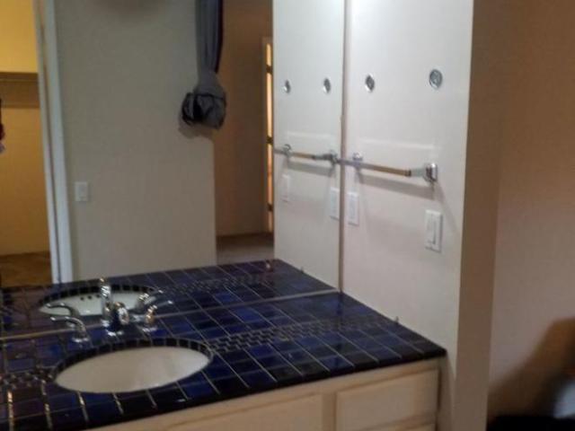 3 Br, 3 bath, Single Family 203 Dunbarton Cir