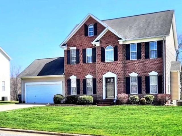 3 Br, 3 bath, Single Family 2001 Gramercy Park Dr