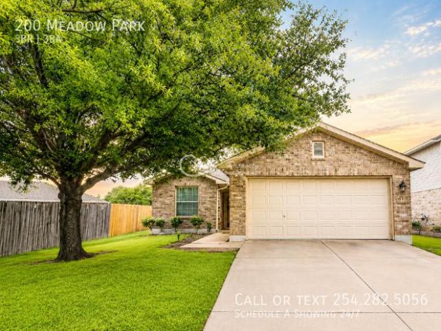3 Br, 2 bath, Single Family 200 Meadow Park